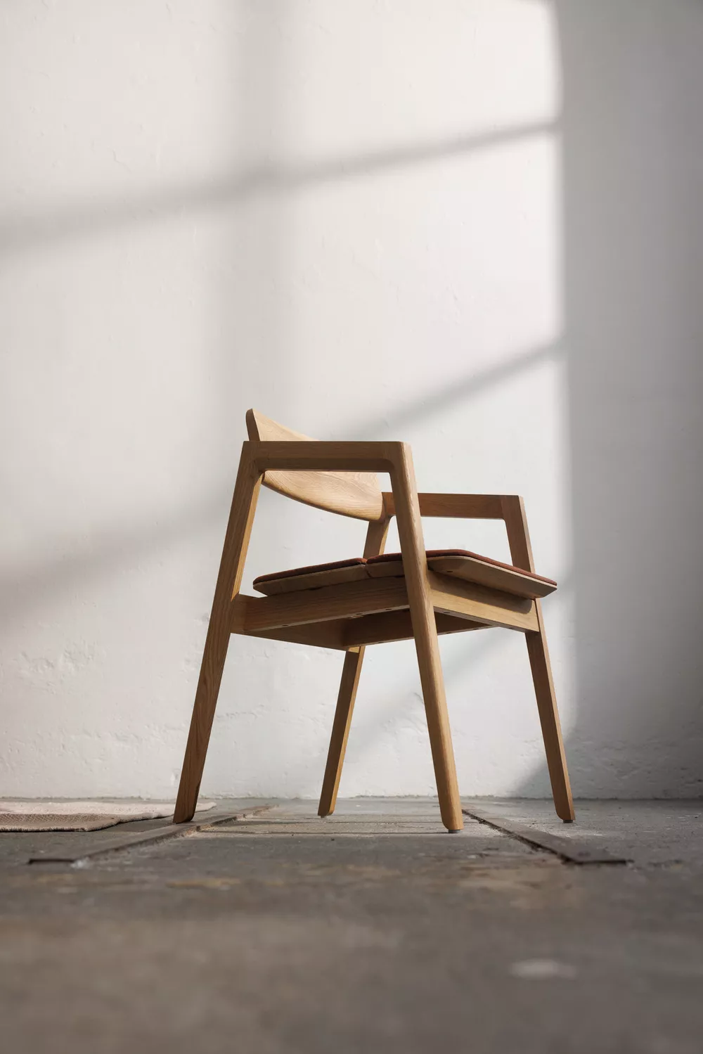 Fora Form | Knekk chair